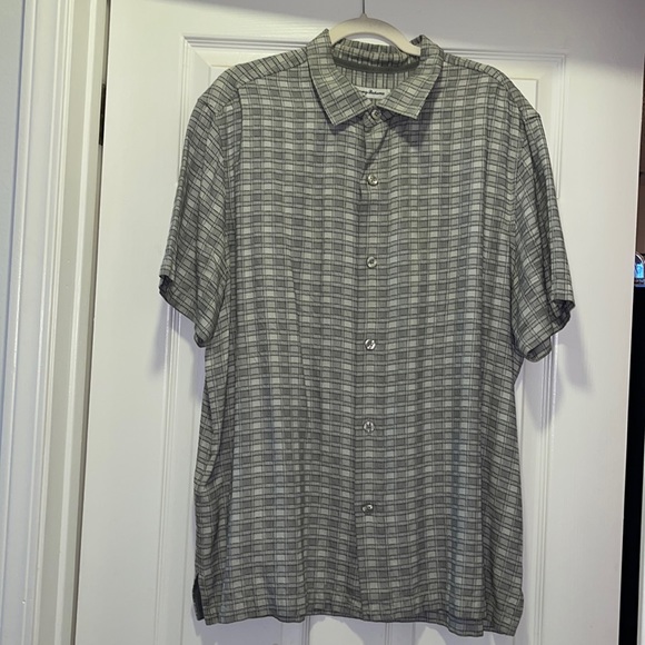 Tommy Bahama | Shirts | Preowned Tommy Bahama Checkered Shirt W Pearl ...